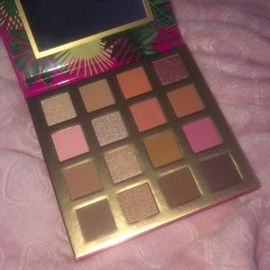 The Crayon Case Makeup | Hpnew Box Of Crayons Palette The Crayon Case ...